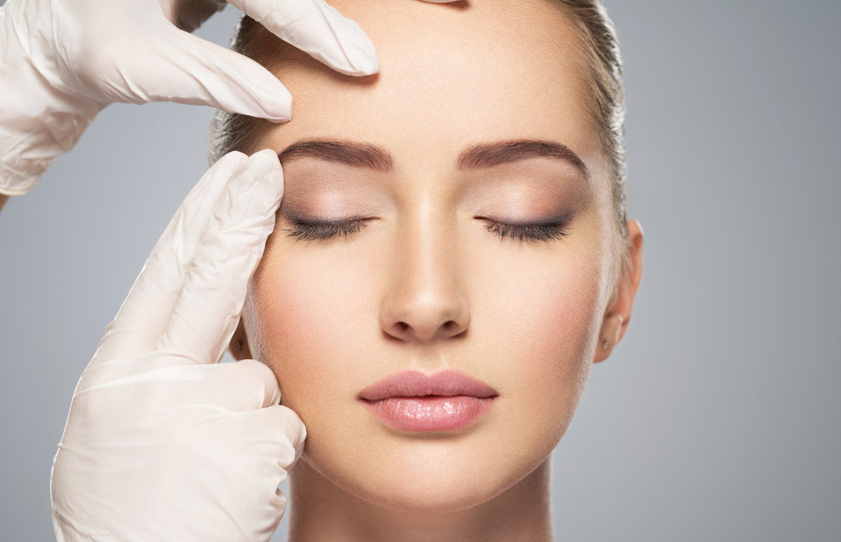 Quelle est l’importance de consulter un médecin esthétique avant 40 ans ...